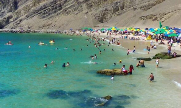 Las 16 paradisíacas y mejores playas de Ica 2024